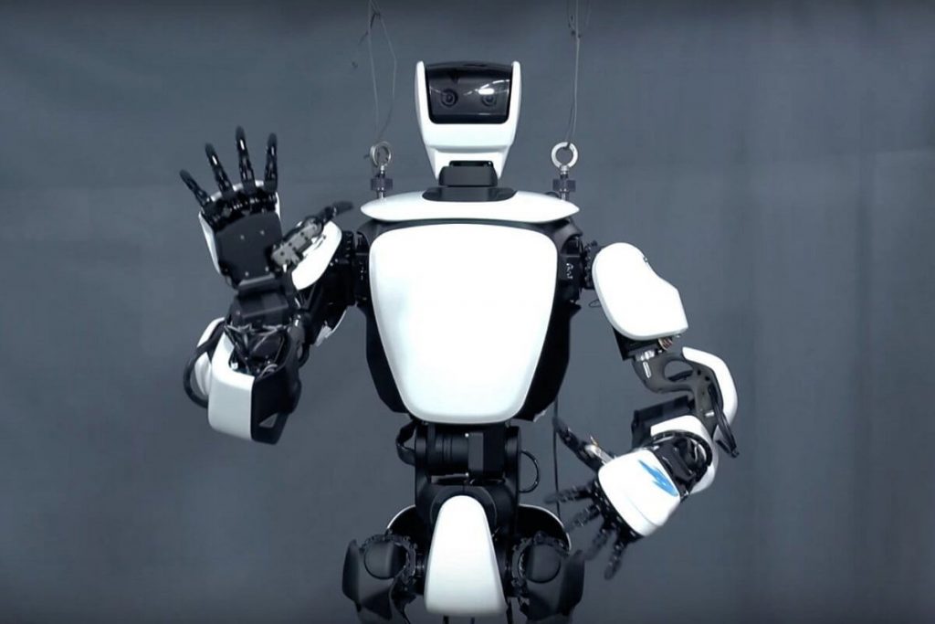 5 Most Advanced Humanoid Robots In The World - Go Physics